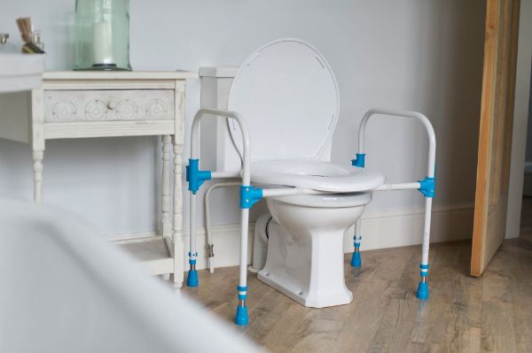 Big John Commode | Gordon Ellis