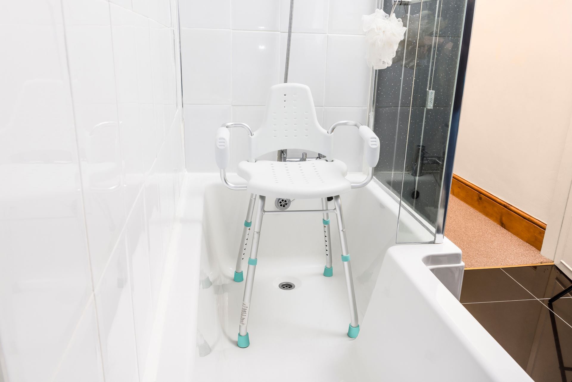 Prima Modular Shower Chair | Gordon Ellis
