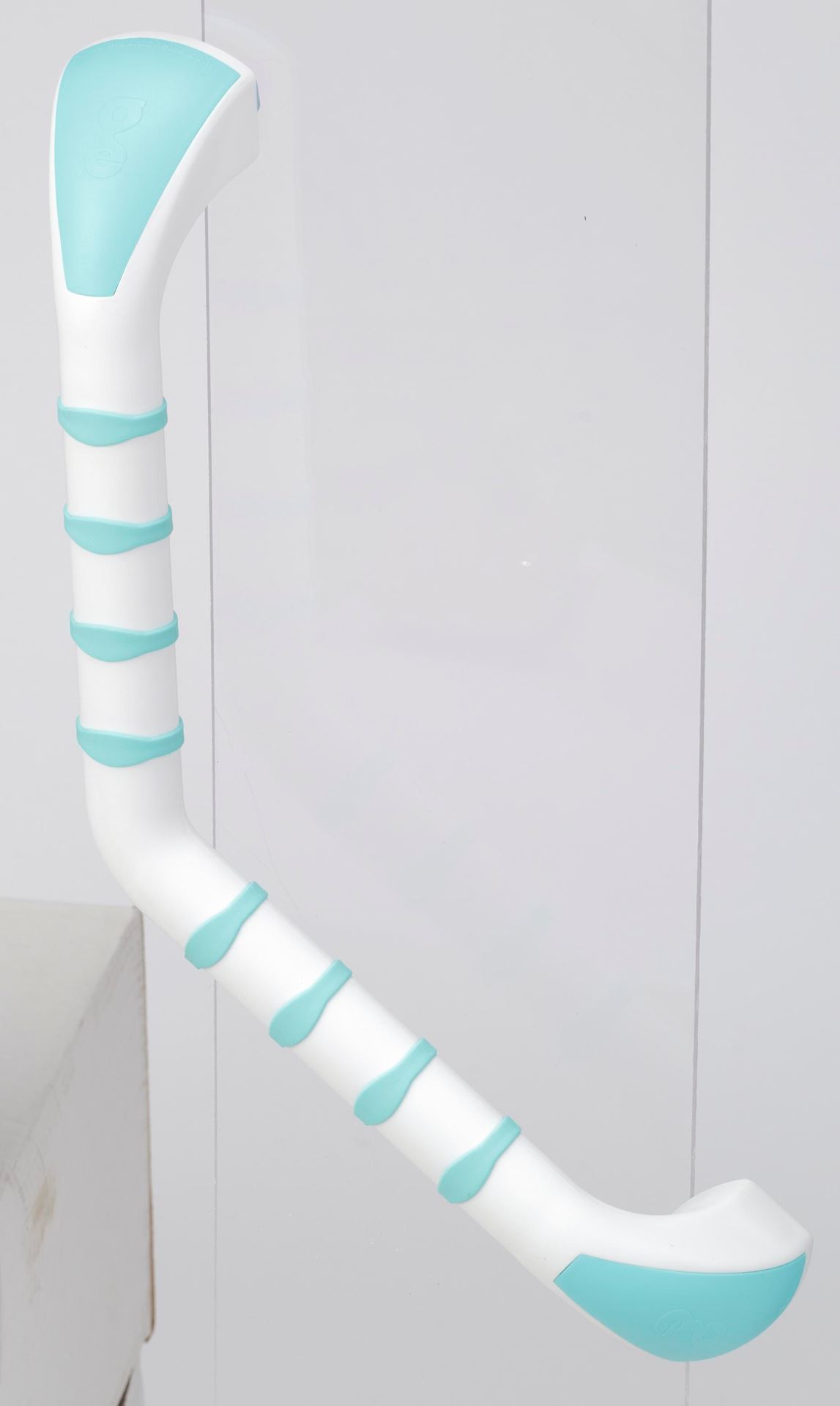 Prima Angled Grab Bars | Gordon Ellis